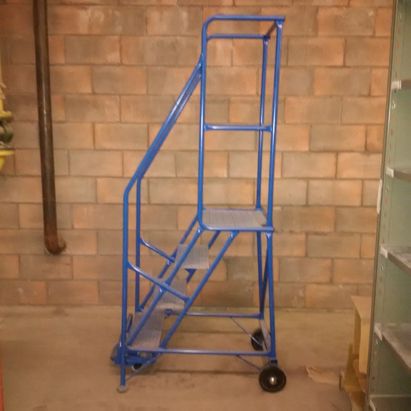 4 Step Rolling Ladders - Used Warehouse Equipment 4 Step Rolling Ladders - Used Warehouse Equipment